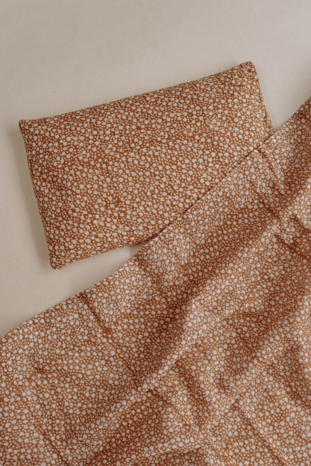 Head-shaping Mustard Rai Pillow - Garden